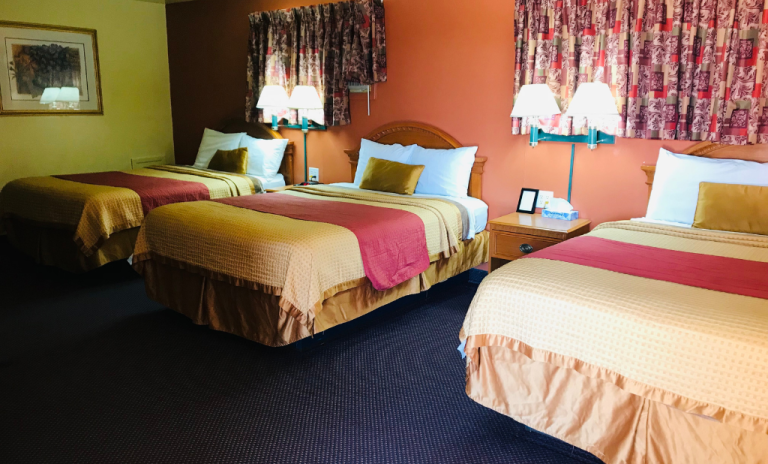 Rooms – Shamrock Country INN